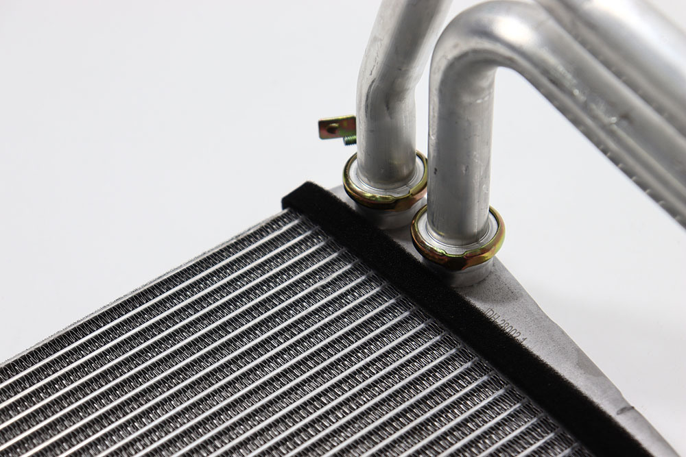 Aluminum Warm Air Water Tank Heater for Nissan Tiida 06-